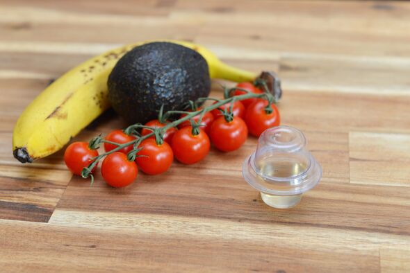 I got rid of pesky fruit flies in my kitchen using 1 simple DIY method ...