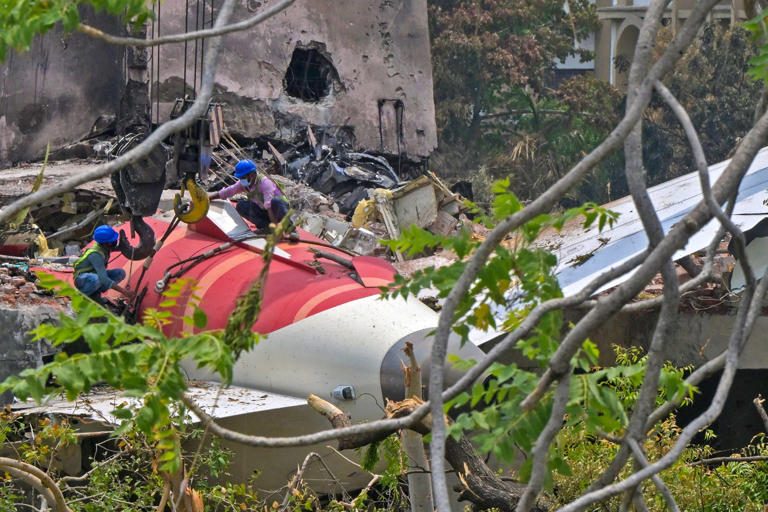 Air India survivors 'forced to return to clear up crash site'