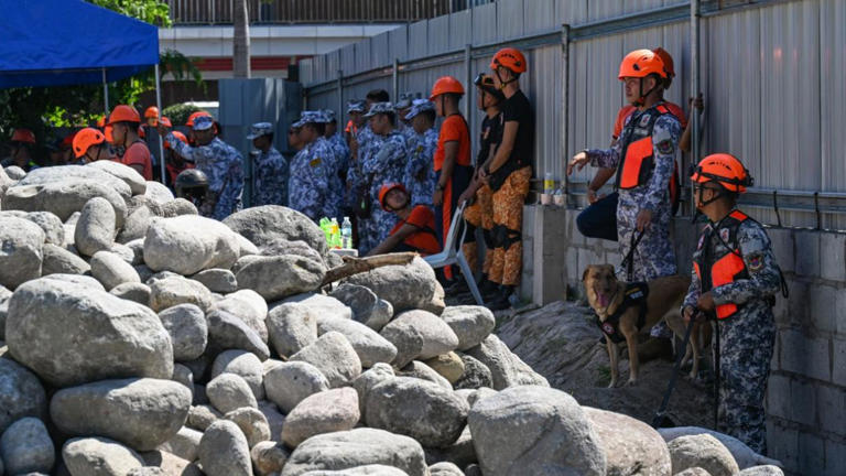 Sismo en Filipinas suma 41 muertos; pacientes son atendidos a la intemperie