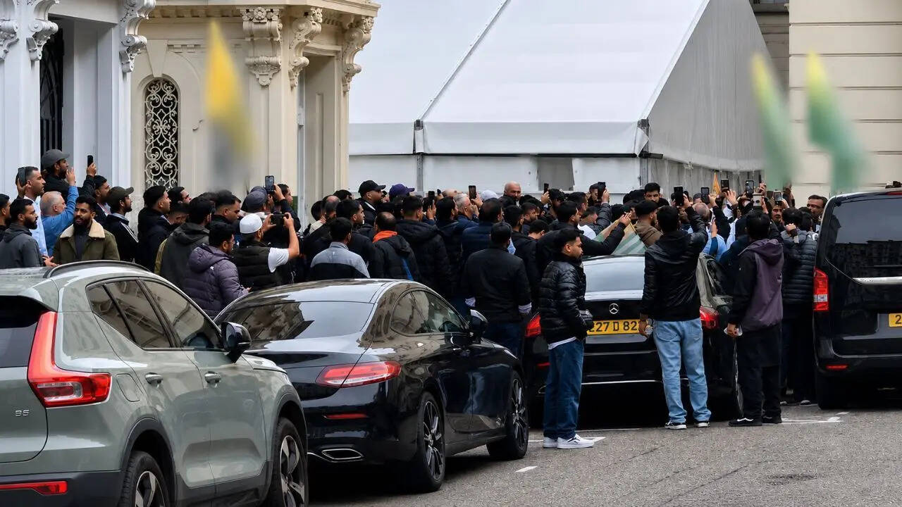 UK MPs raise PoK concerns after 11 killed in Rawalakot, protest outside ...