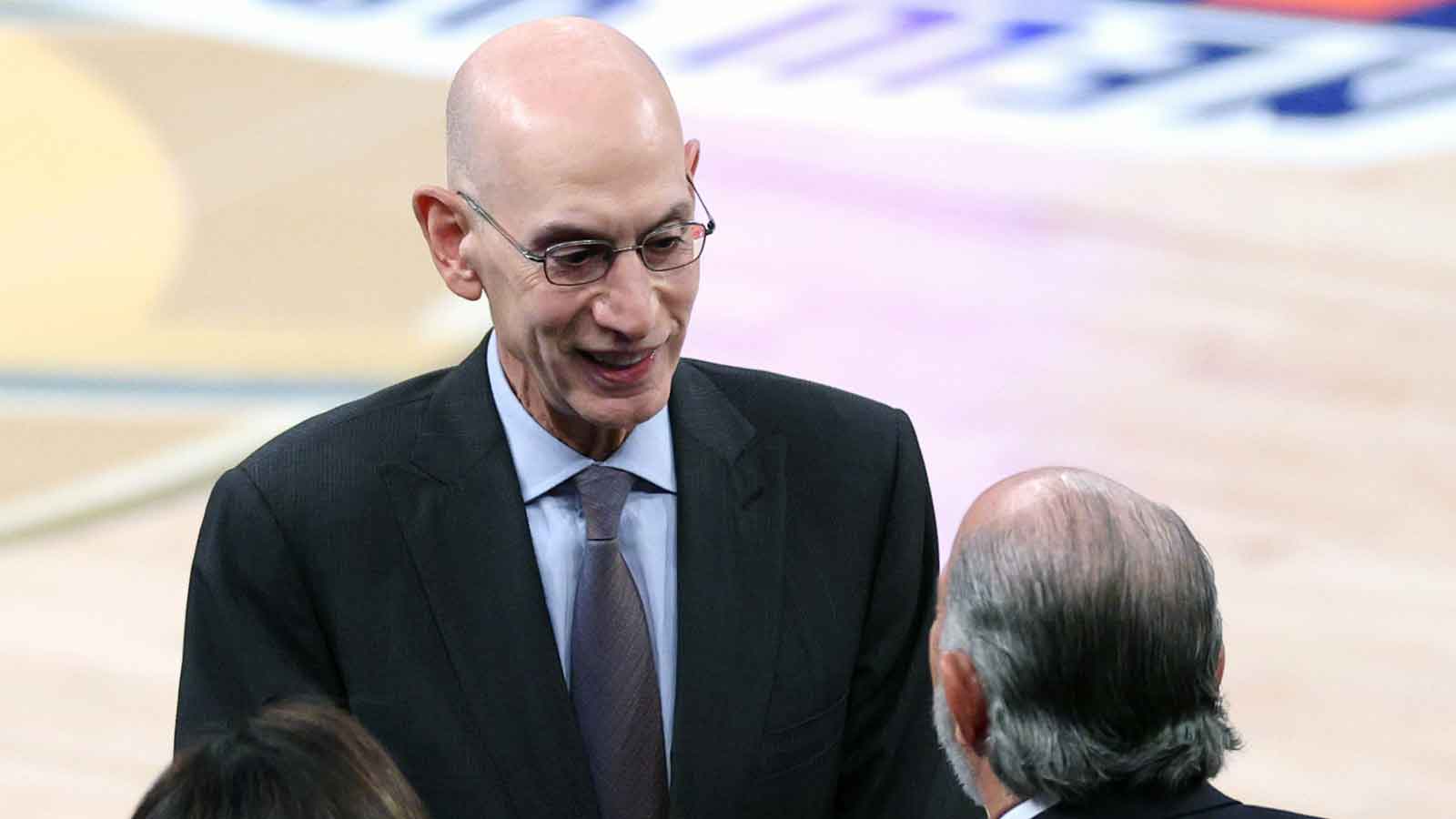 Adam Silver welcomes ‘genuine Knicks fan’ Donald Trump to MSG for Game ...