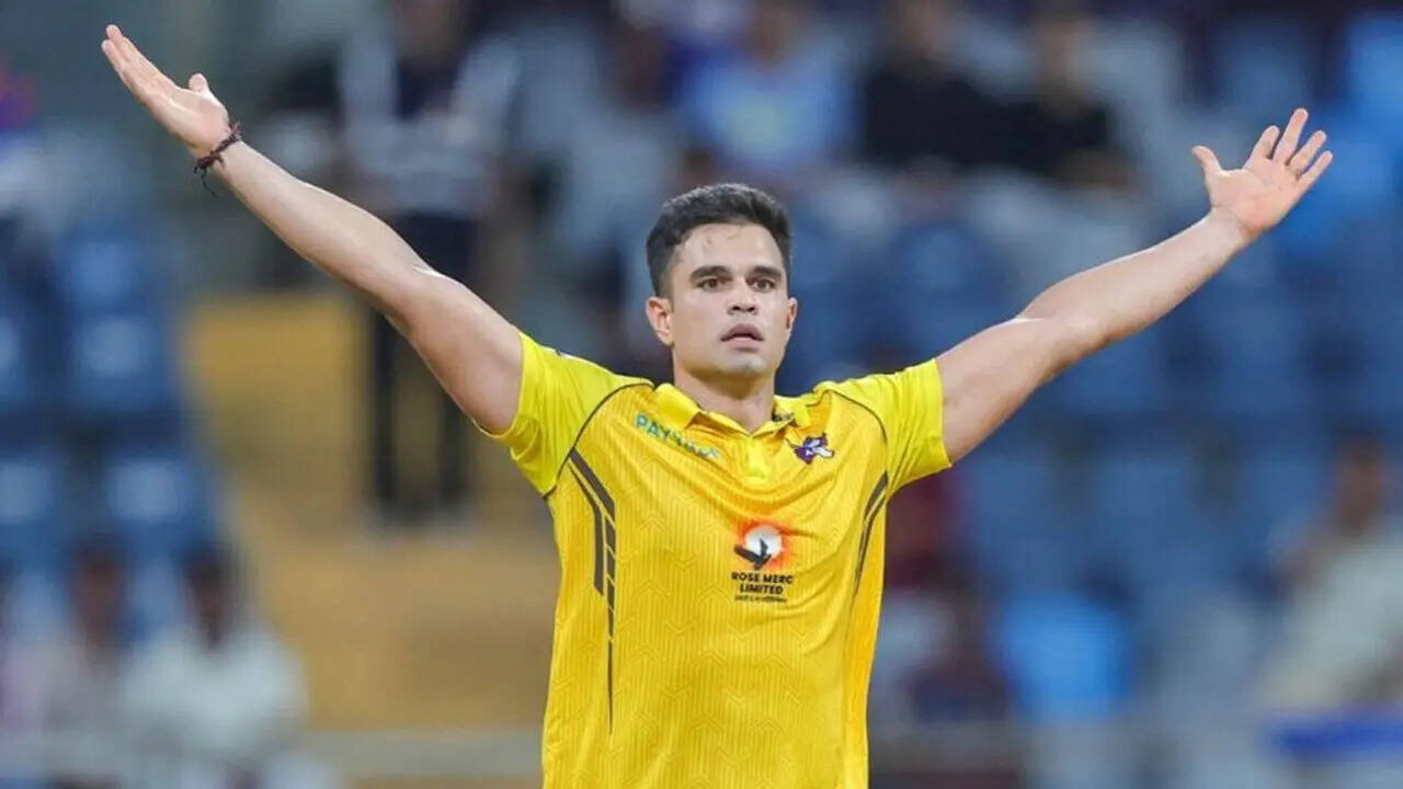 Watch: Arjun Tendulkar shines with bat and ball, gets big applause from ...