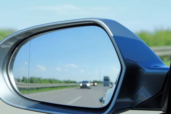 You've been setting your mirrors wrong your whole life