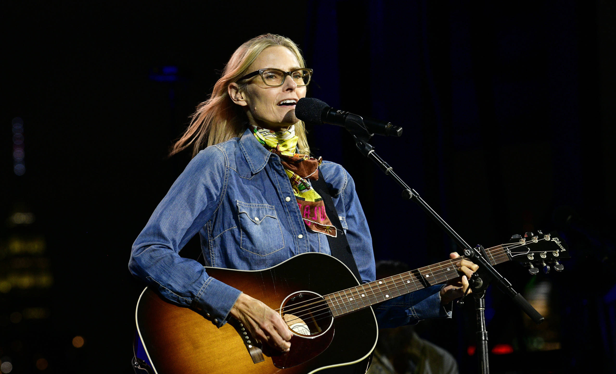 Aimee Mann stößt bei Rush zur Neil-Peart-Hommage auf „Time Stand Still“