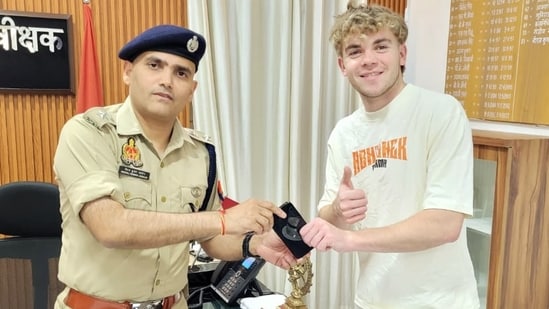 Australian influencer thanks Aligarh Police for recovering stolen ...