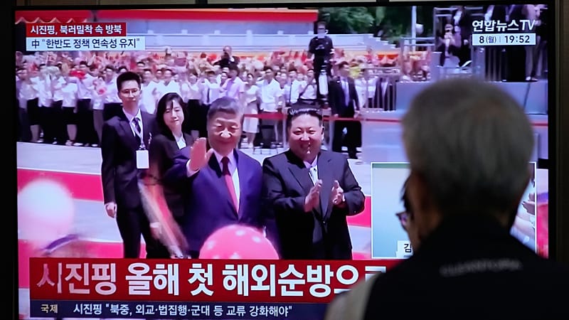 Corée du Nord : Xi Jinping reçu avec faste par Kim Jong-un à Pyongyang