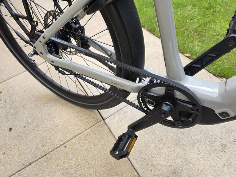 I spent months riding Canyon's stylish Dutch-inspired e-bike around ...
