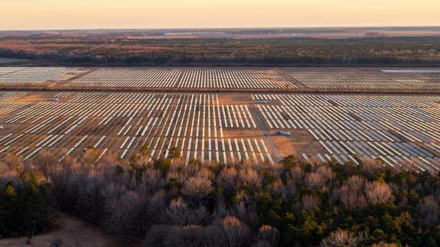 Utility-scale solar overtakes wind as US clean power capacity climbs ...