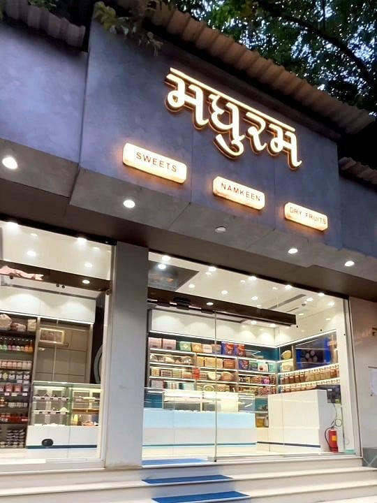 5 best places to have poha-jalebi in Indore
