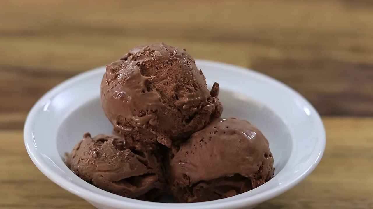 7 easy homemade ice cream recipes you can make without a machine