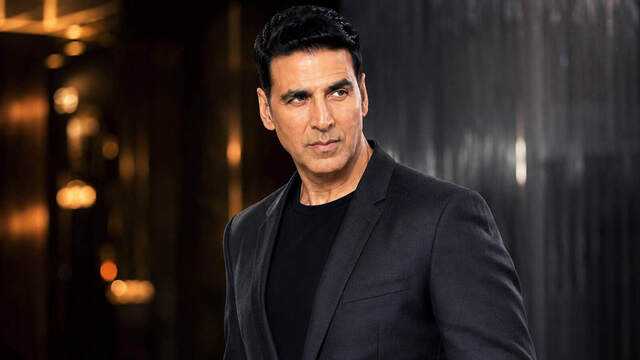Akshay Kumar reportedly drops his fee by 97%, check new salary