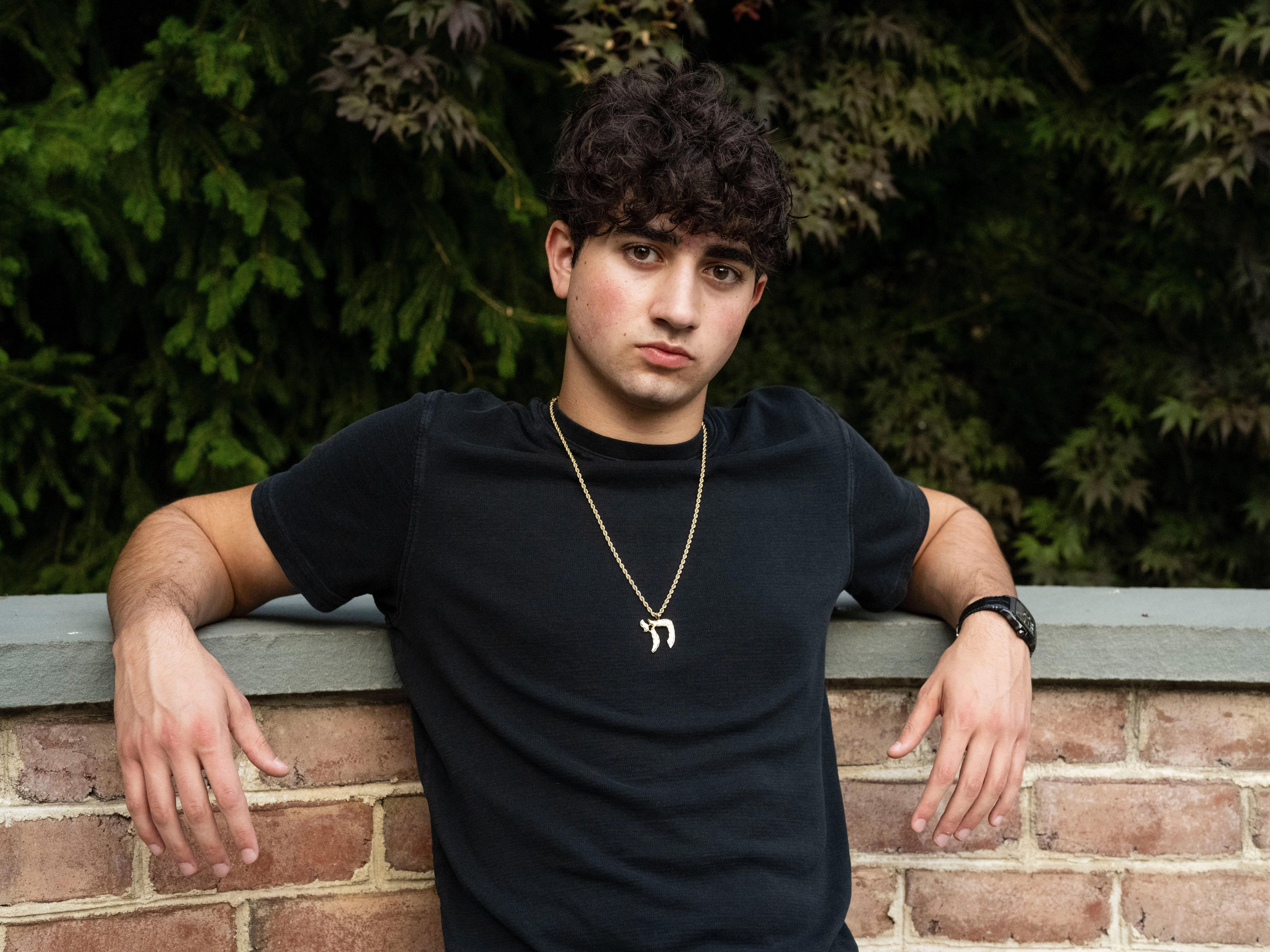 This 19-year-old sold his $30 million AI calorie-tracking startup. Now ...