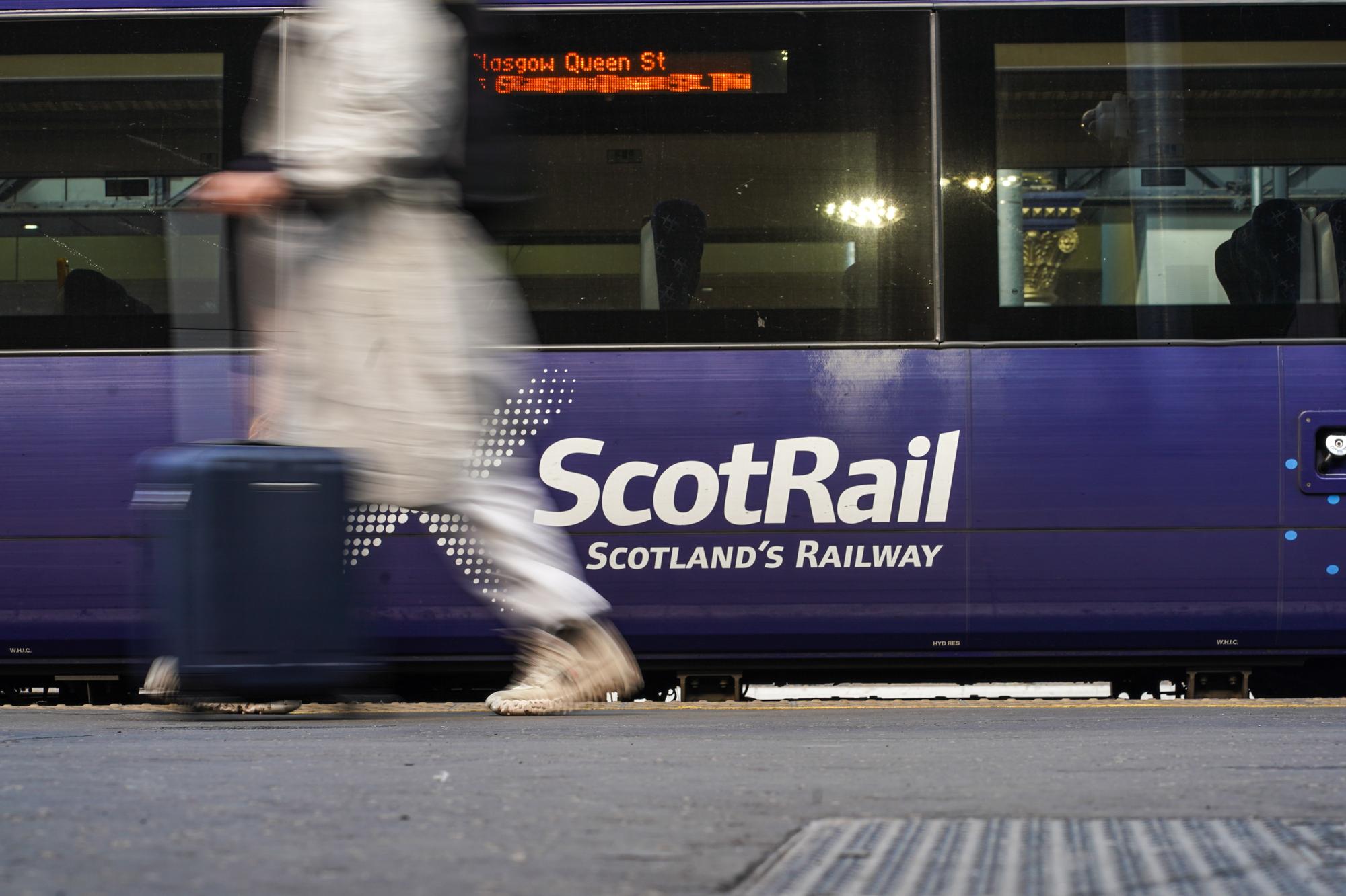 Major disruption to ScotRail passengers on main Edinburgh-Glasgow line ...