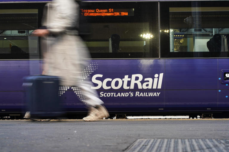 Major disruption to ScotRail passengers on main Edinburgh-Glasgow line ...