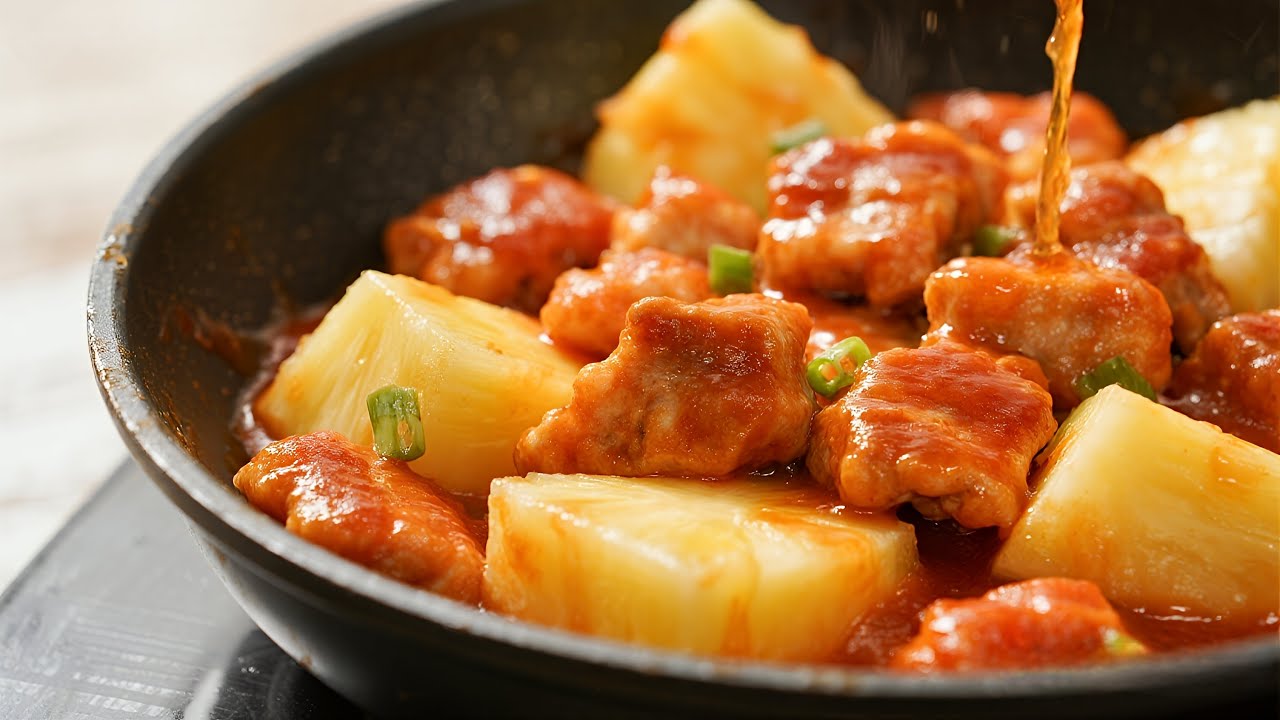 Easy Asian sweet and sour pork with juicy pineapple