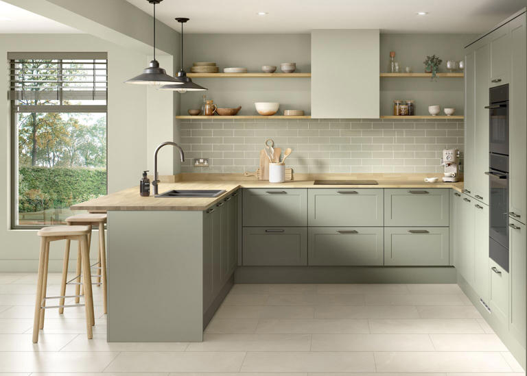 How to work the warm minimalism kitchen trend