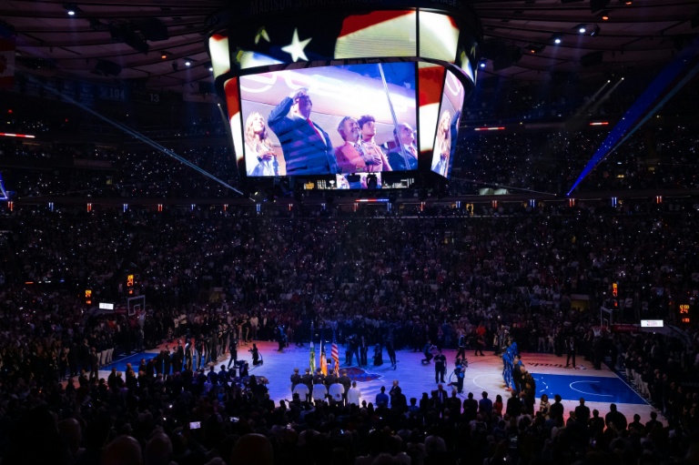 Trump interpretiert Buh-Rufe bei Basketball-Finalspiel in New York als ...