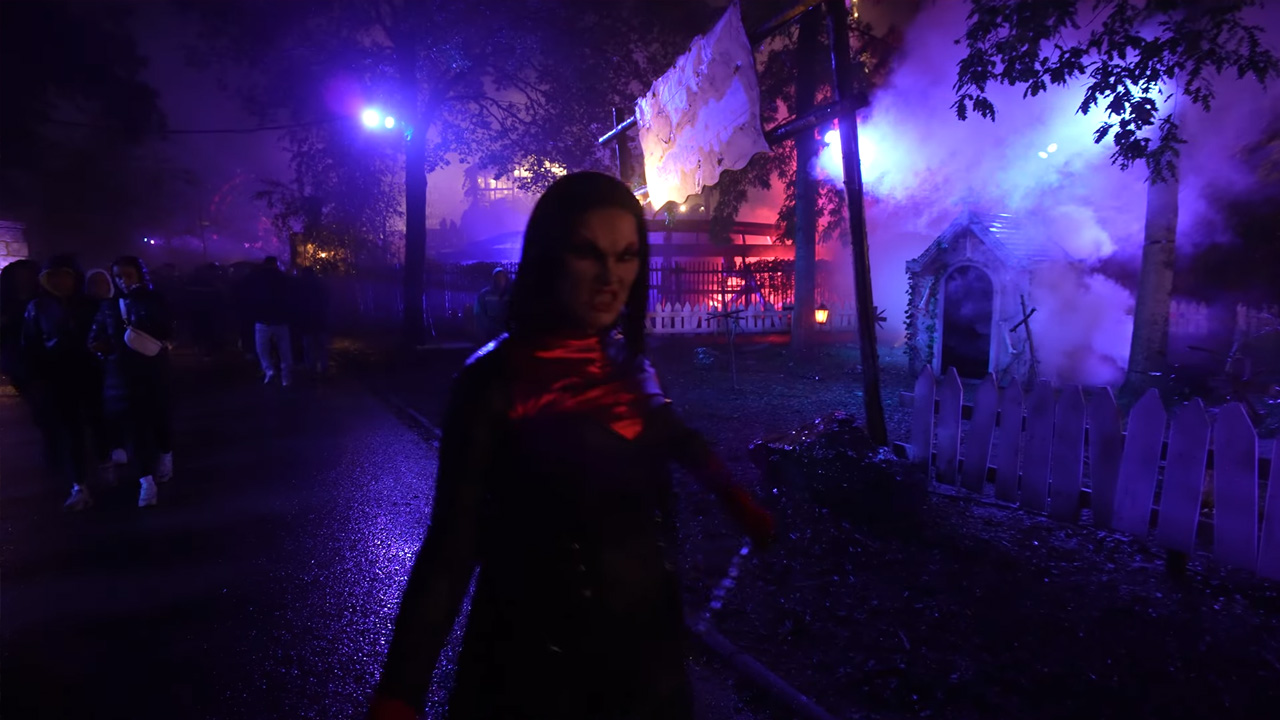 Ghostly graveyard walkthrough bij Walibi Holland
