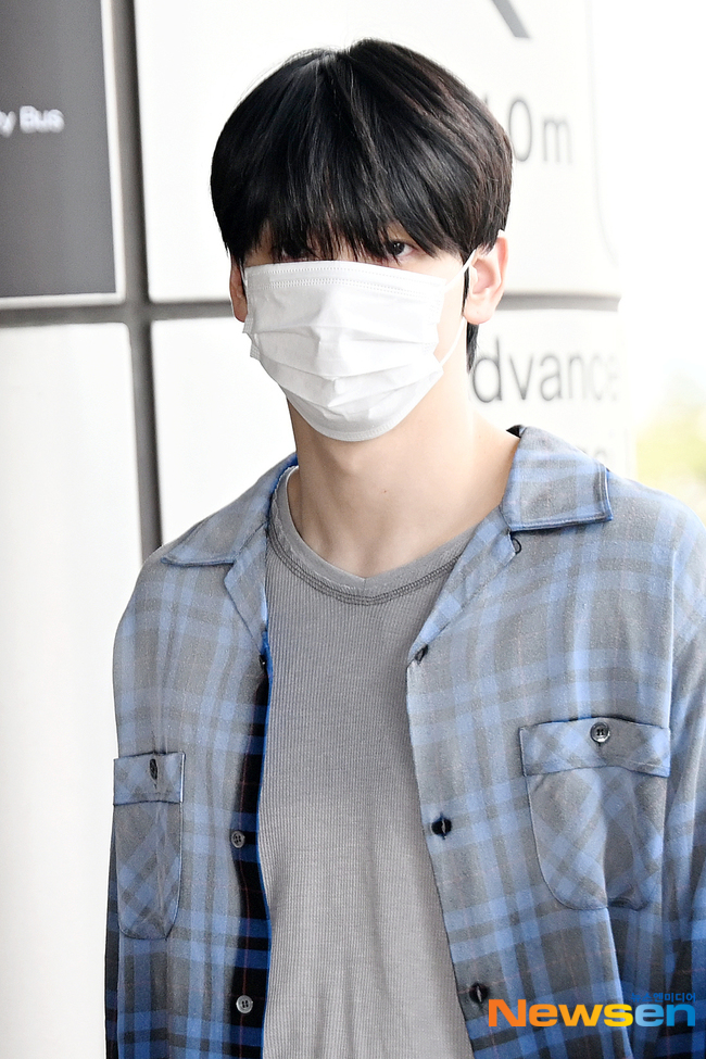 TXT 수빈 '심쿵 눈맞춤'[포토엔HD]
