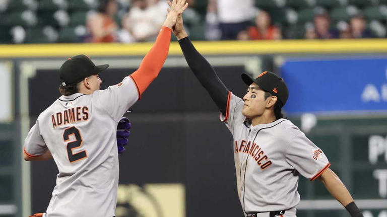 Giants outfielder Jung Ho Lee extends scorching streak in Nationals ...
