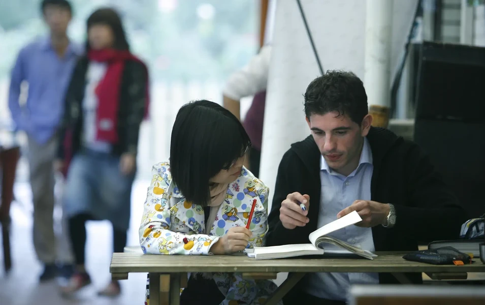 Why learning a new language changes your brain