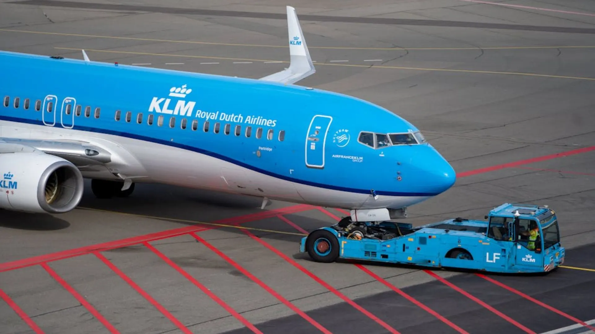 Prijzen sky-high: vliegtickets 12% duurder dan vorig jaar, en dat heeft ...