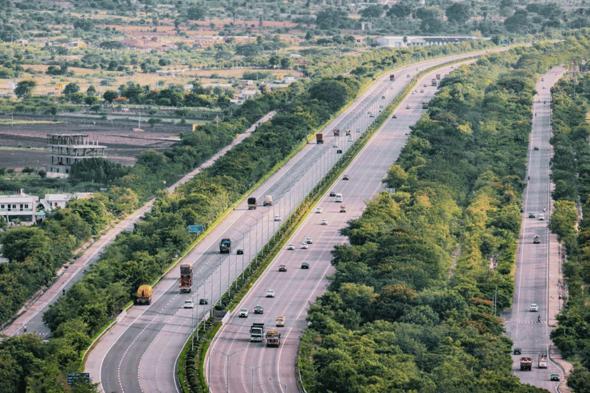New 72-km corridor to connect Jewar Airport, Ganga Expressway and New ...