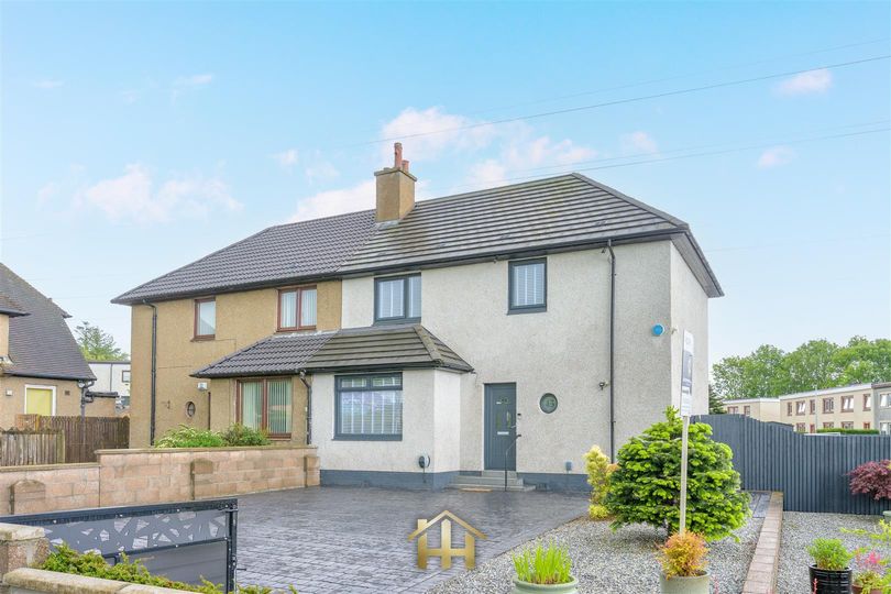 Inside Dundee home with stunning garden and its own bar for just £185,000