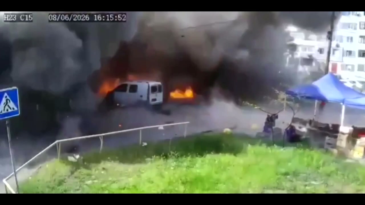 CCTV captures moment of Russian drone strike on Zaporizhzhia, Ukraine