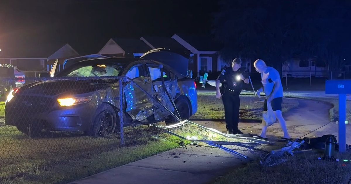 Cumberland Co. detective injured after Fayetteville crash