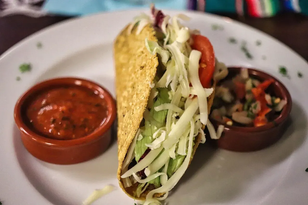 10 secrets Taco Bell workers are strictly told never to share with ...