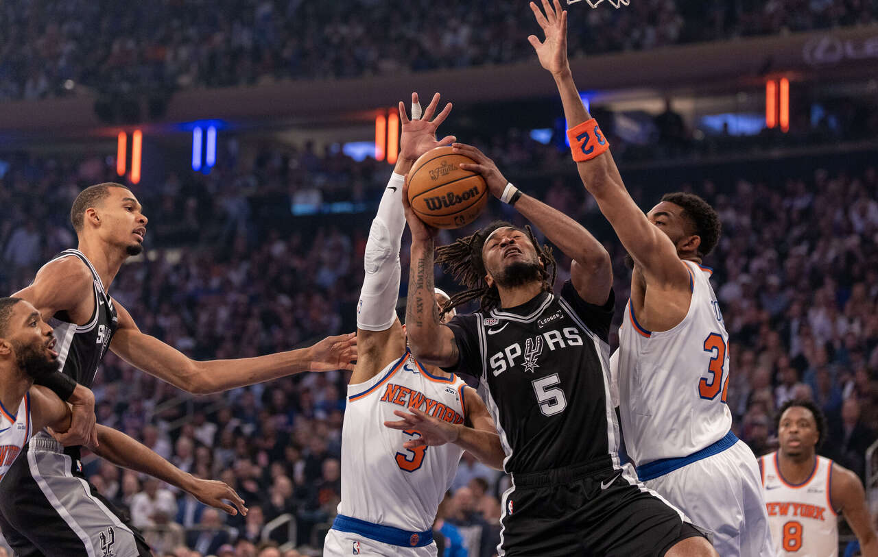 How Stephon Castle, De'Aaron Fox delivered in crunch time for the Spurs ...