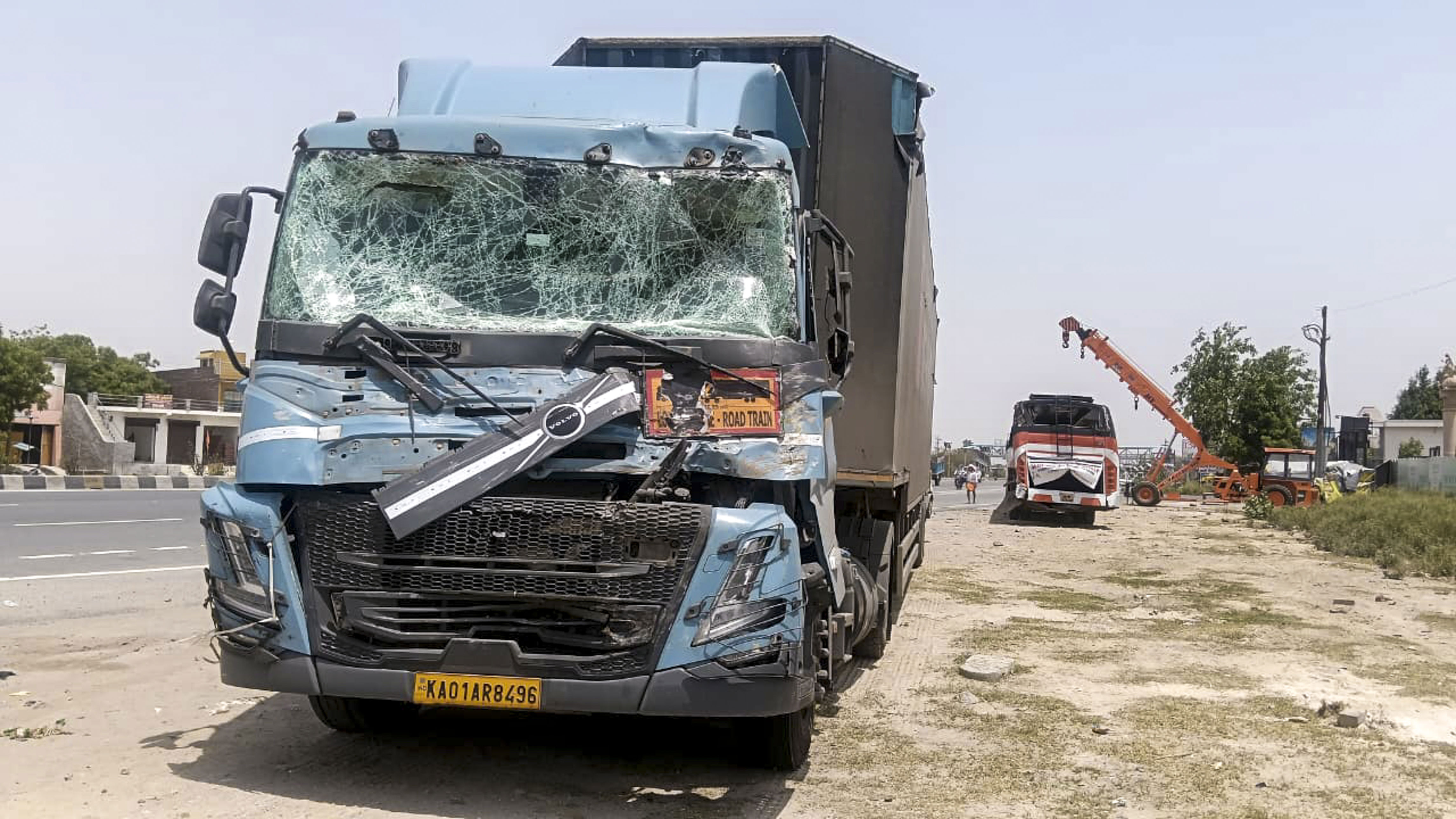 Truck hits bus carrying pilgrims in Mathura; two dozen injured, seven ...