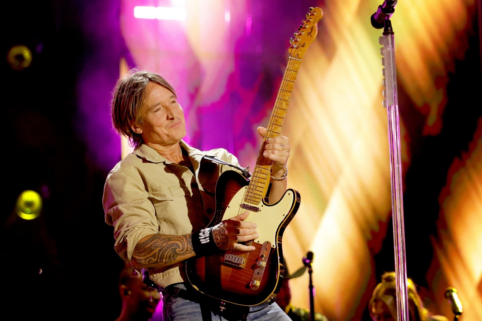 The real reason Keith Urban is releasing an album of cover songs ...