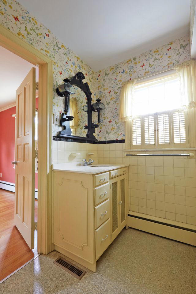 How to tell if your colorful vintage tile is worth saving