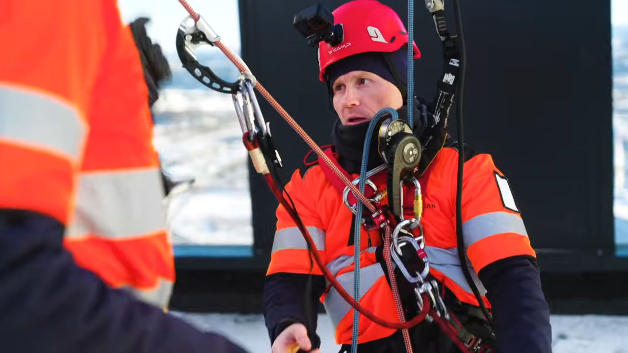 He thought this was the world’s most dangerous job - then he saw how it ...