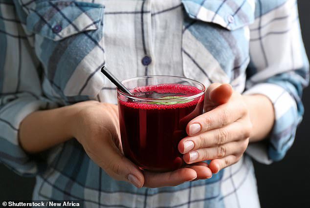 From orange to beetroot: A nutritionist names the healthiest fruit ...