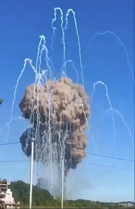 Massive explosion rocks Russia as Ukraine drone strikes deep into Putin ...