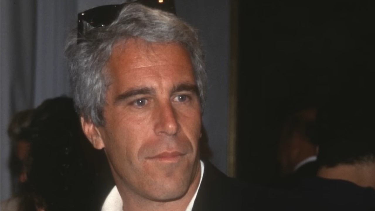 Epstein guard on duty when he was found dead faces death threats over ...