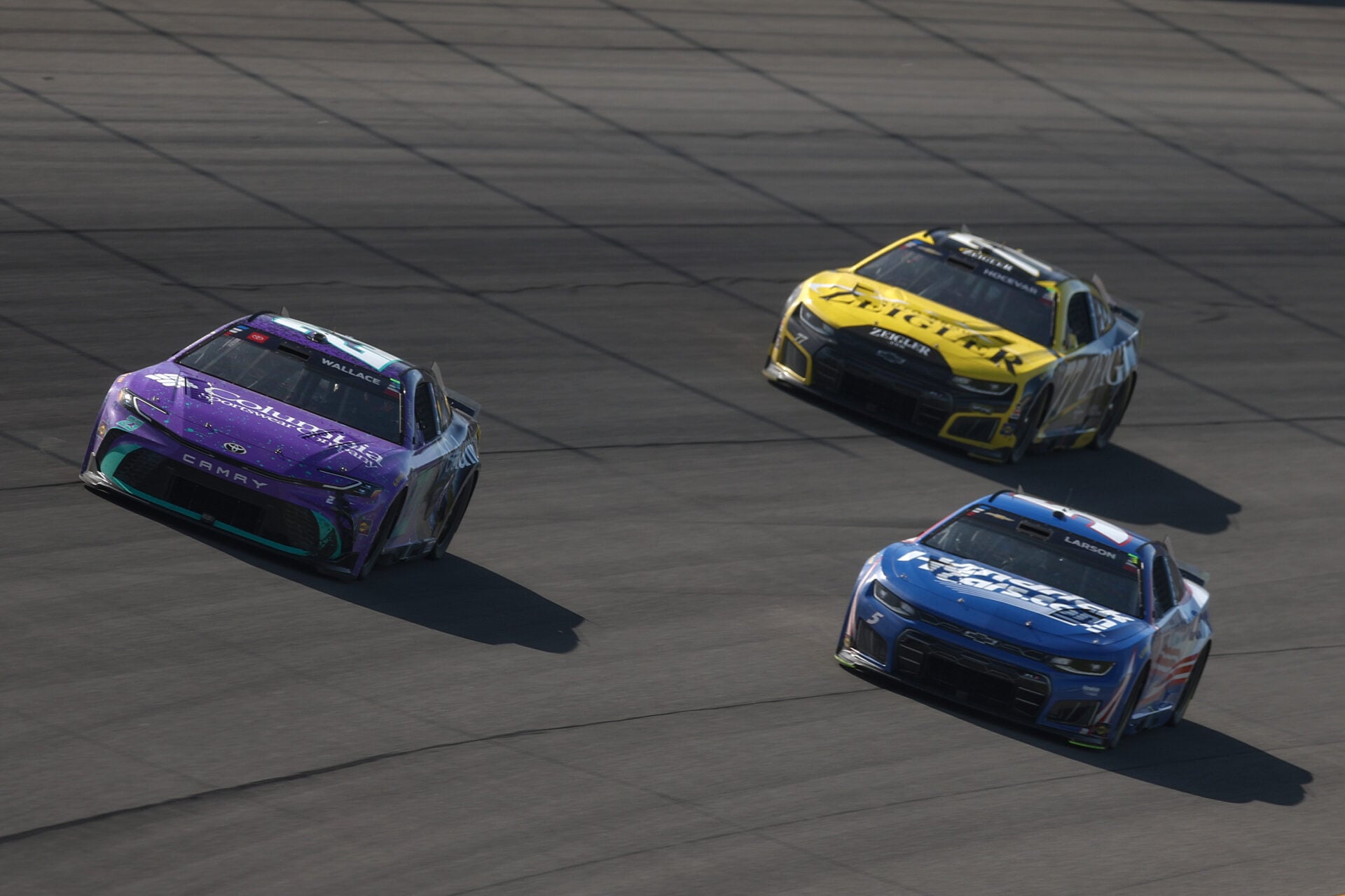 Bubba Wallace and Austin Dillon send very different messages to Carson ...