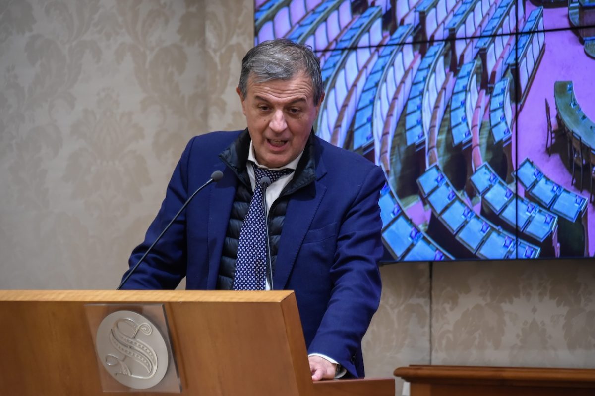Casini ovunque tra funerali, “Calta” e cene: le pillole del giorno