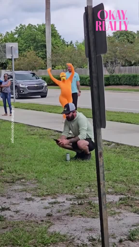 Florida mom creates unforgettable school pickup surprise