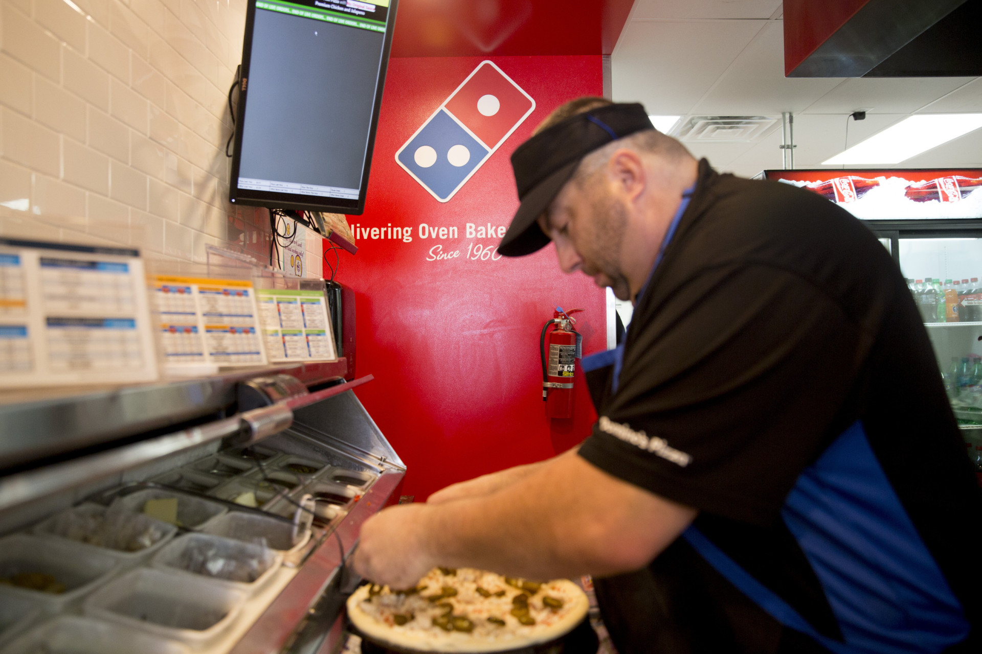 Where do fast-food workers earn the most and (the least) in the United ...