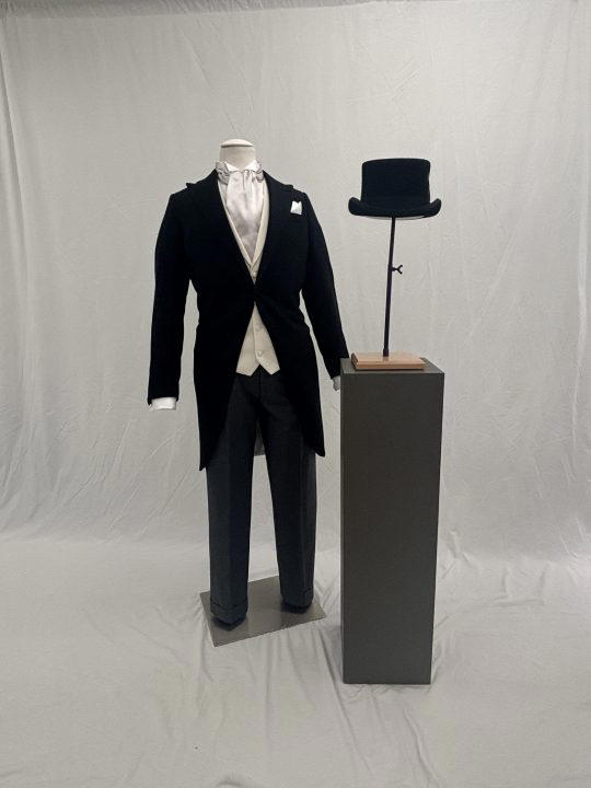 Virginia’s inaugural first gentleman’s suit on display at the Valentine