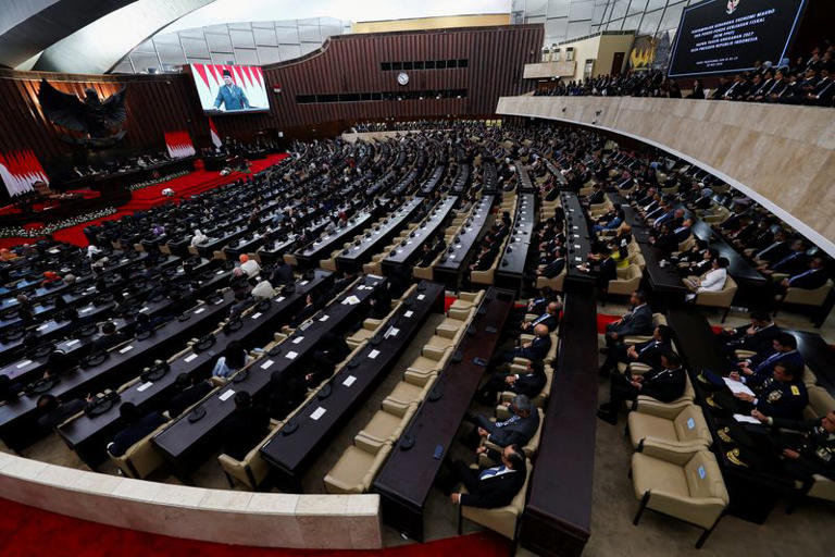 Indonesia's trade ministry faces barrage of questions from businesses ...