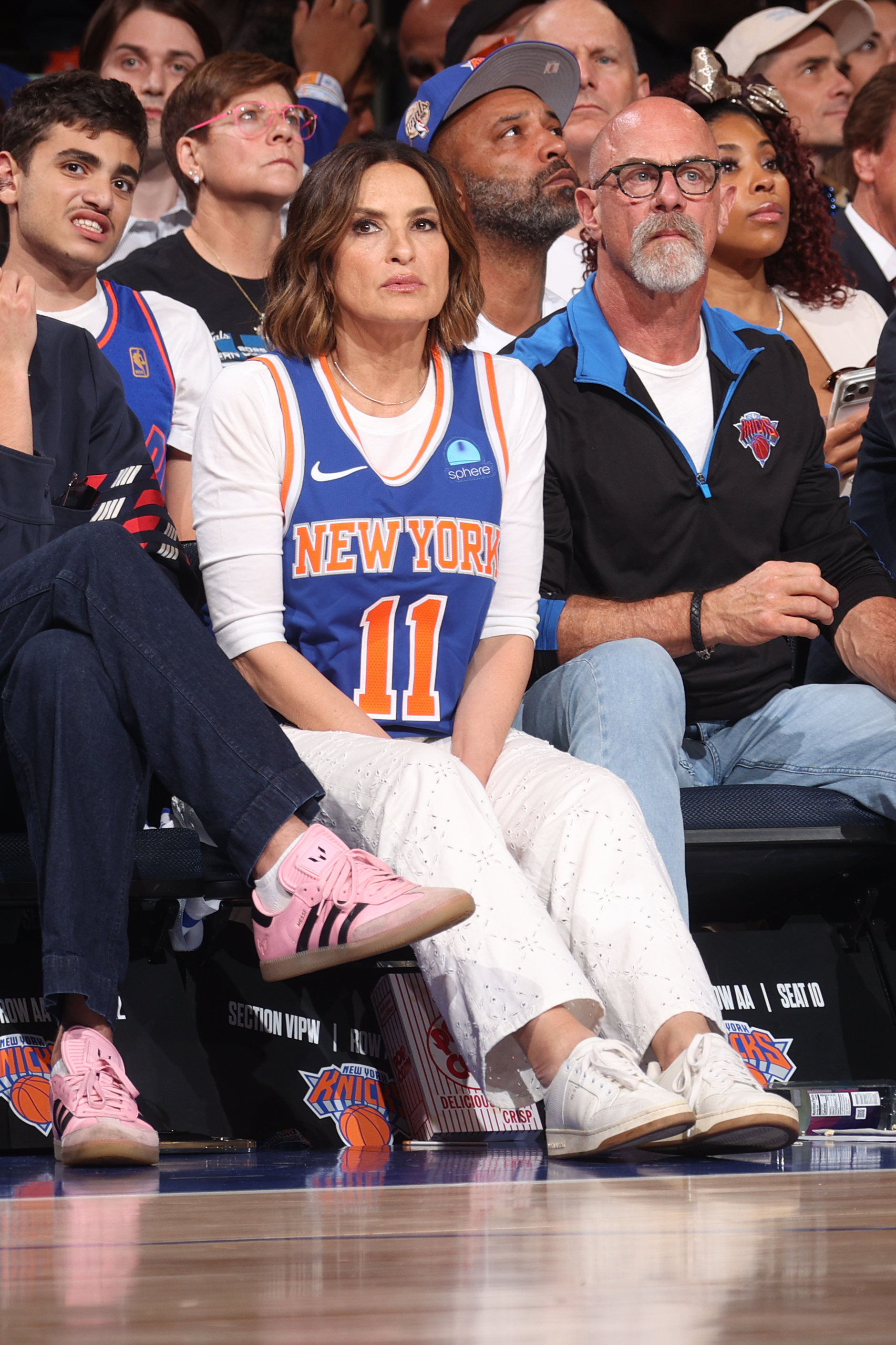 SVU fan favorites Mariska Hargitay and Christopher Meloni cheer on ...