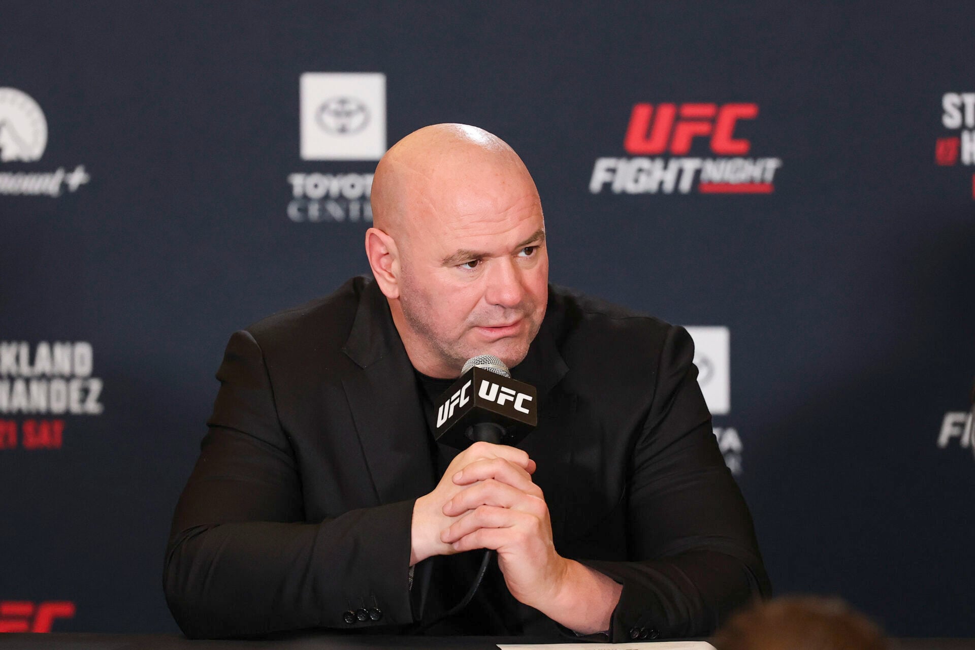 Watch Dana White lose it over the UFC Freedom 250 belt and his reaction ...