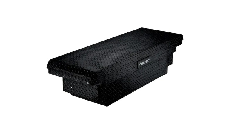 7 low profile tool boxes that will fit in your pickup truck