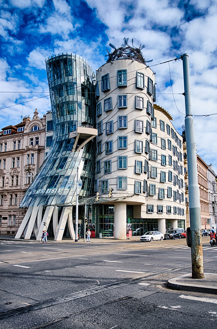 Frank Gehry: 21 notable buildings with innovative design features