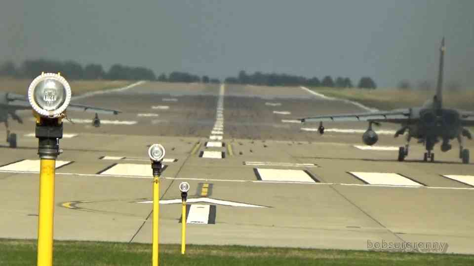 Watch German Tornado jets take off hard - then the engines shake the ...